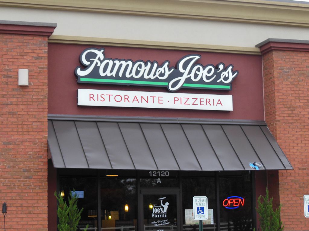 Alabama Getaway to Famous Joe’s Pizzeria | The Pizza Snob