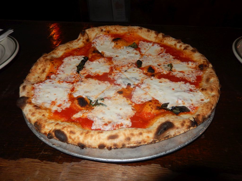 Roberta’s–Brooklyn’s Pizza Superstore | The Pizza Snob