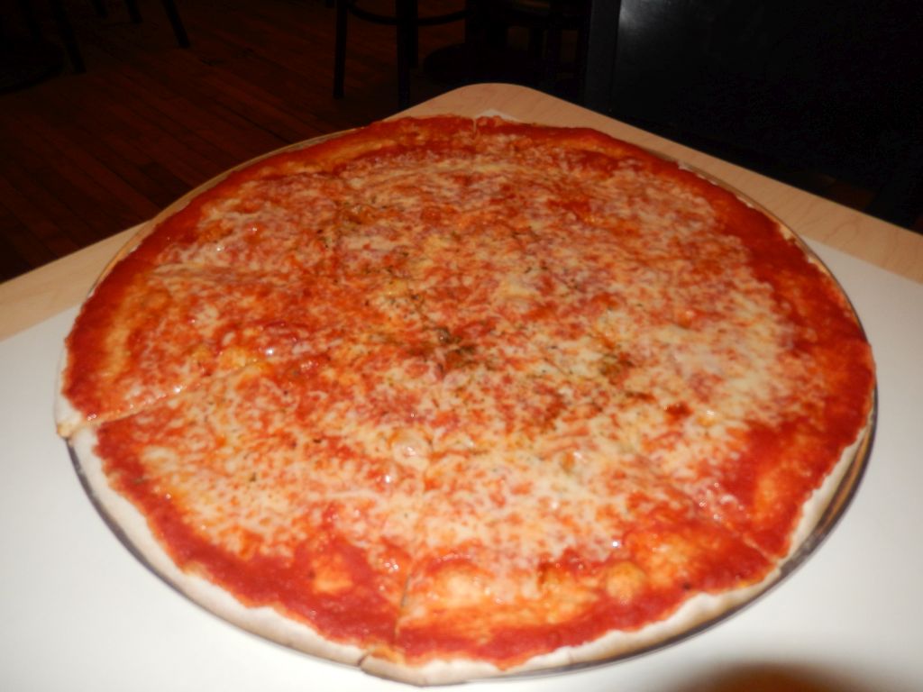 The Vic in Bayonne NJ—The Big Apple Pizza Finds a New Home | The Pizza Snob