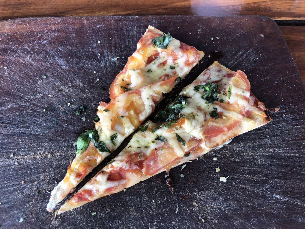 Mama Mia Pizzeria—A Tasty Crafted Slice in Costa Rica | The Pizza Snob